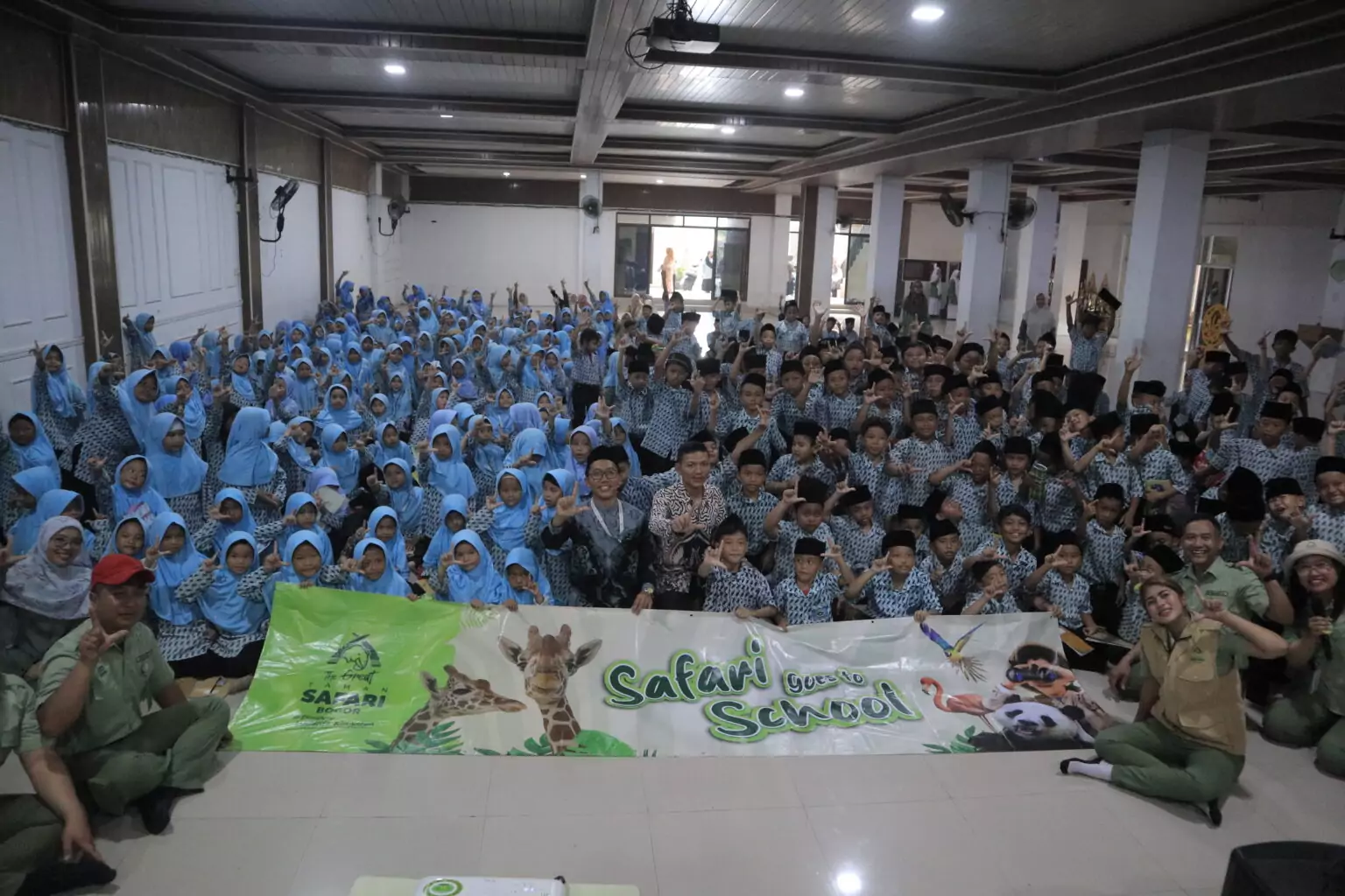 Safari Goes to School: Menumbuhkan Pecinta Satwa dan Konservasi